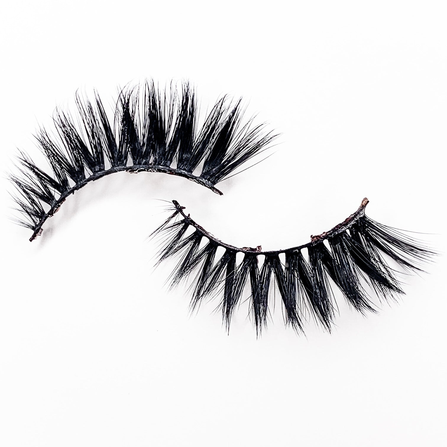 Fiona – Tapered 3D Mink Lash Strip with Wispy Center Lift – Letisia ...